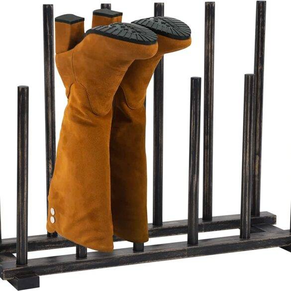 10 Glamorous outfits worn by Instagram superstar Leich Perlig ...